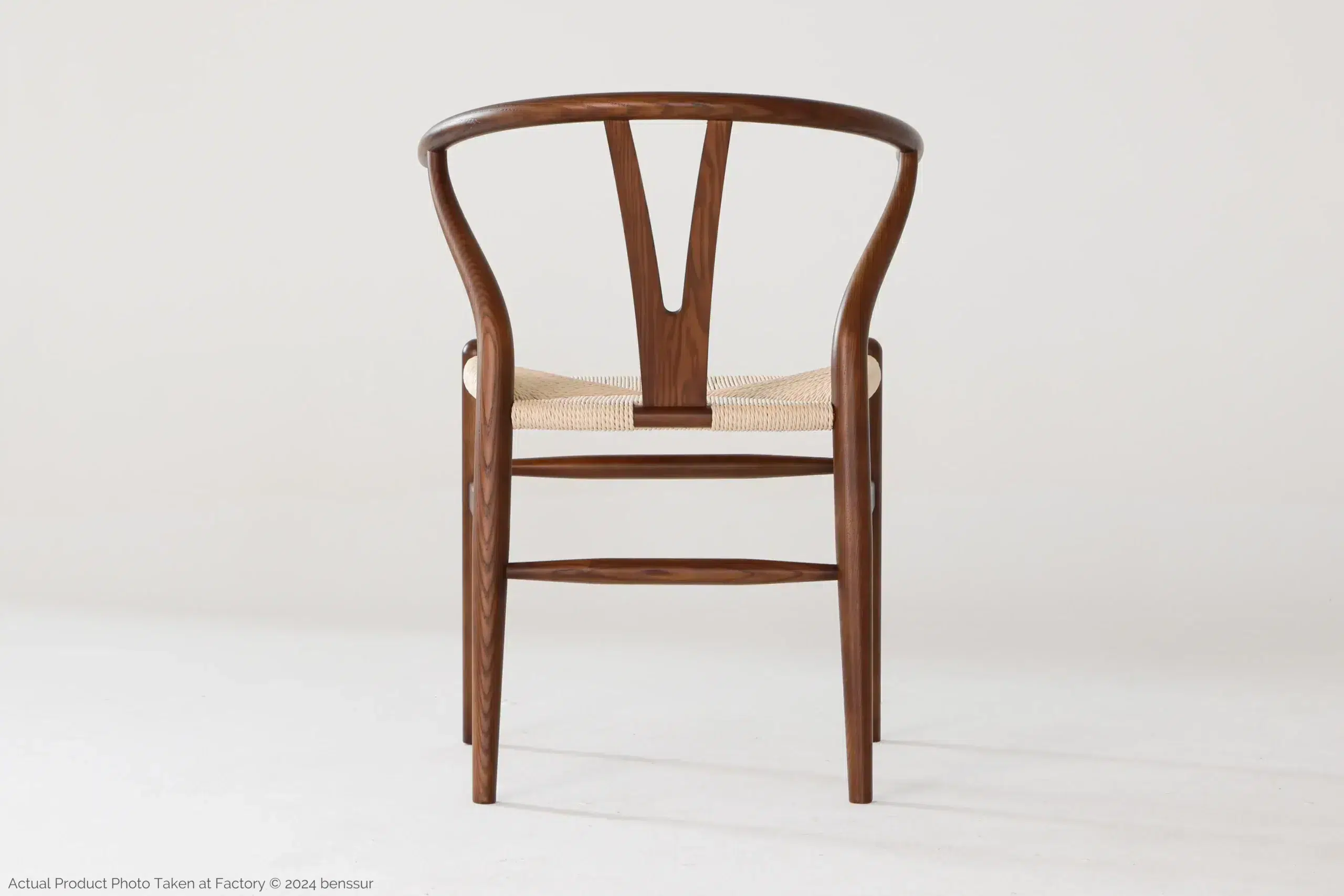 Iconic Wooden Wishbone Chair | benssur Furniture